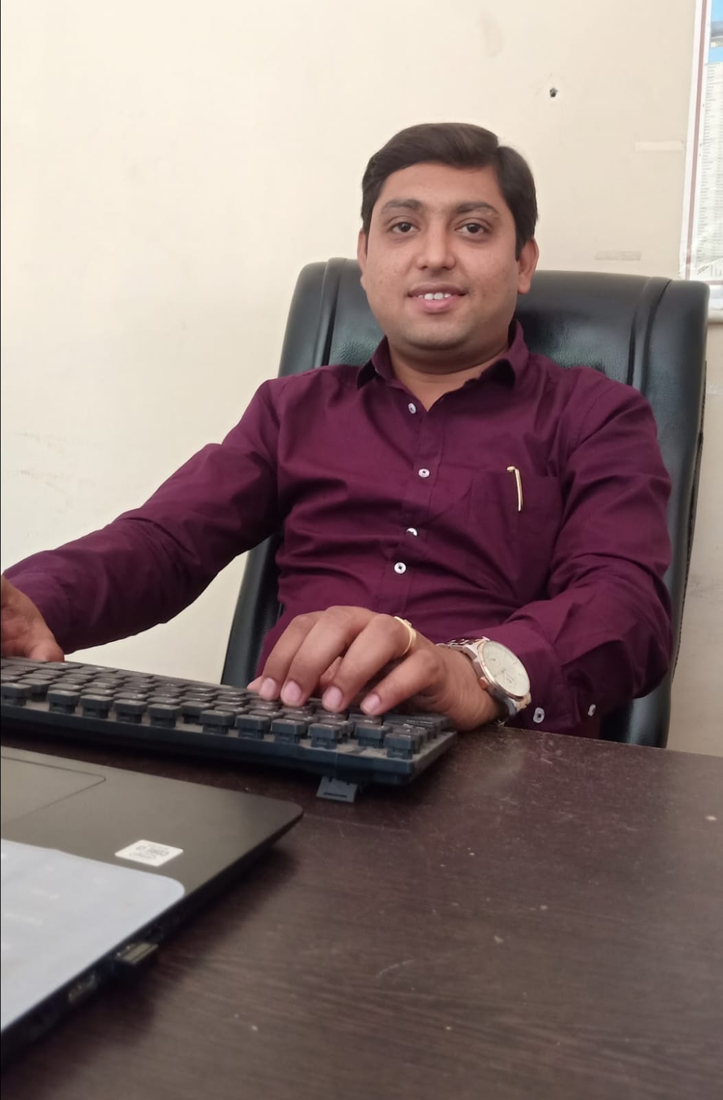 Mehul R Lodhiya Advocate - વકીલ સાહેબ